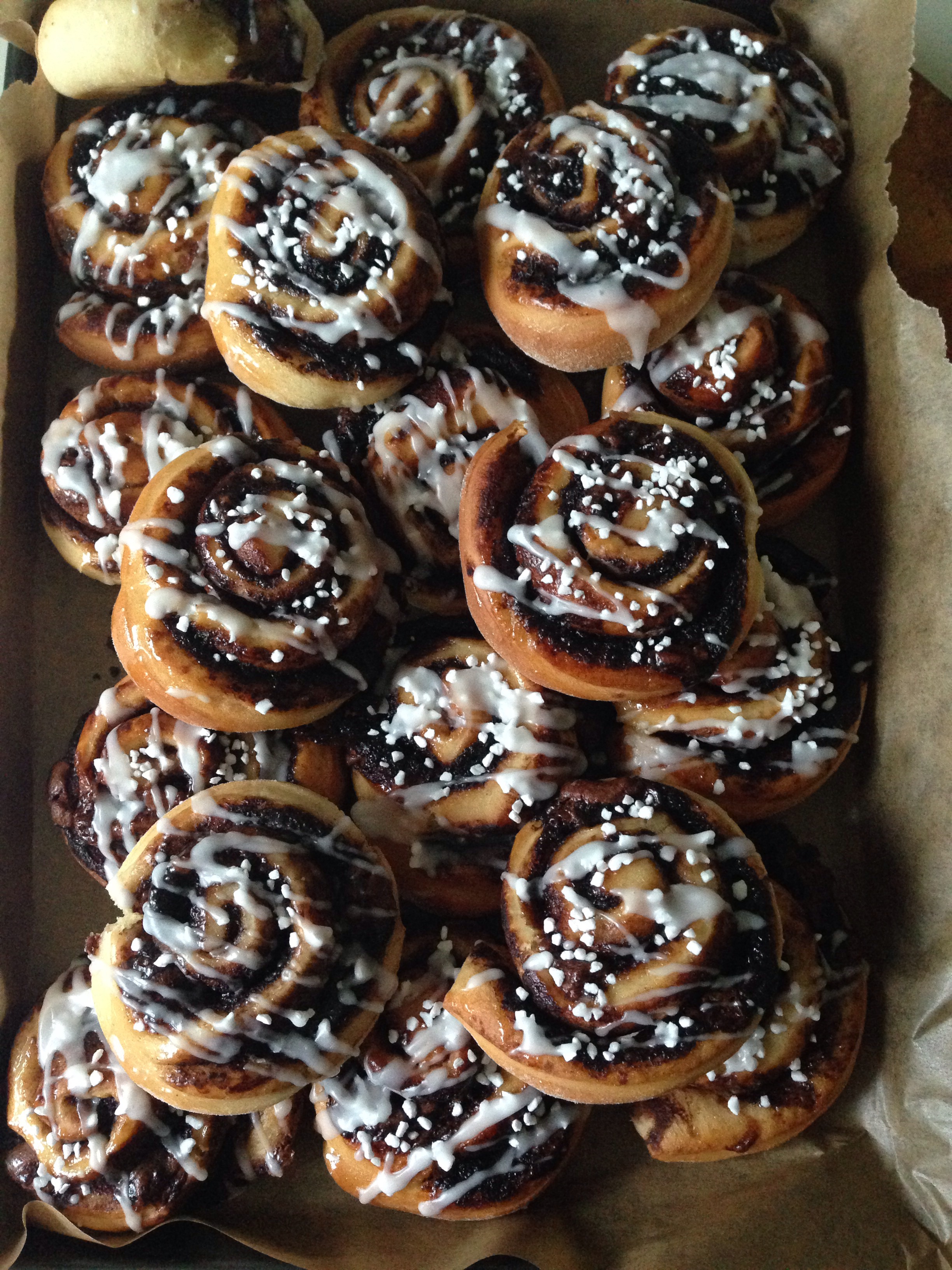 Chocolate Swirl Buns – Lucy's Friendly Foods