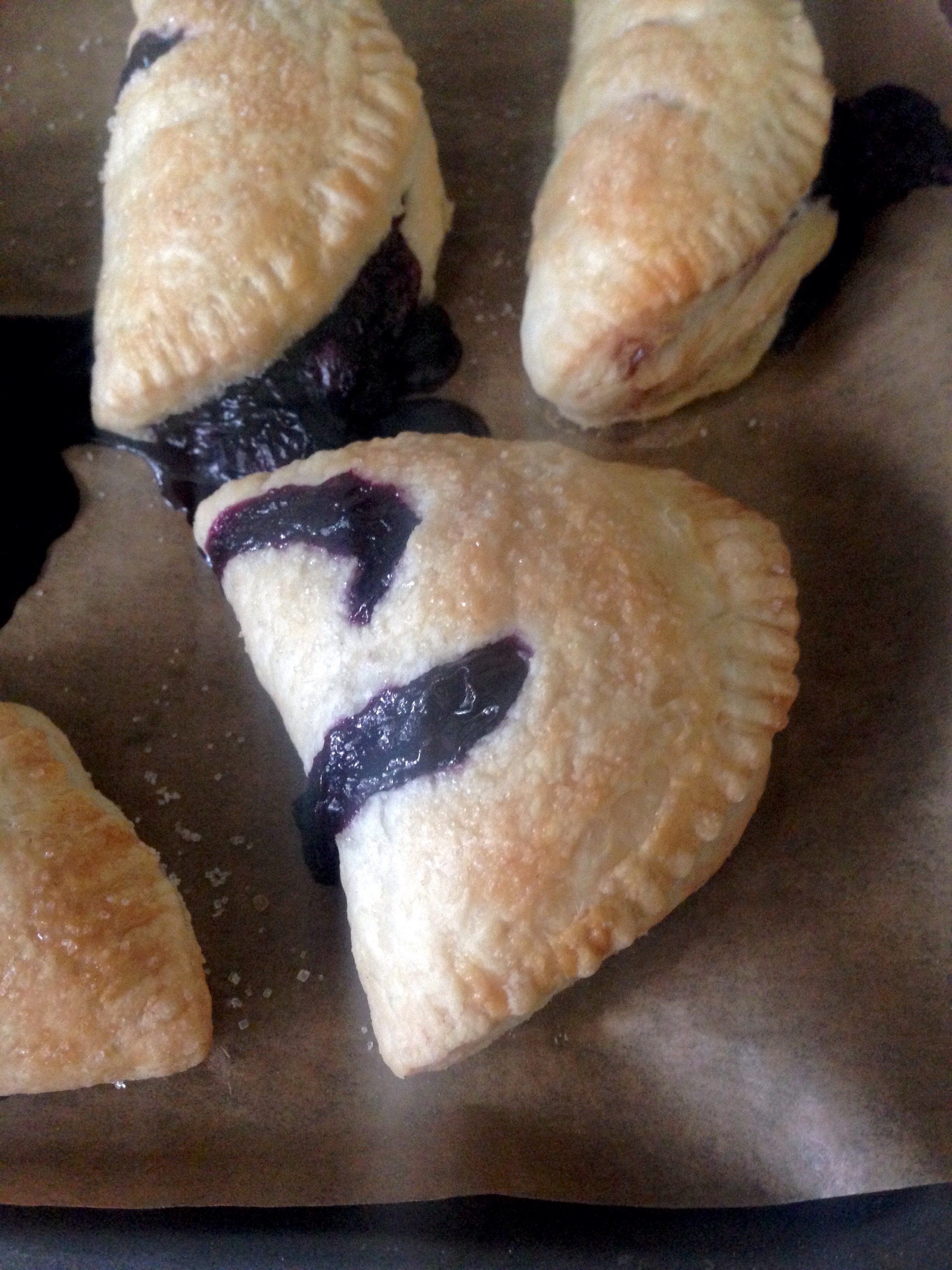 Mini blueberry turnovers – Lucy's Friendly Foods